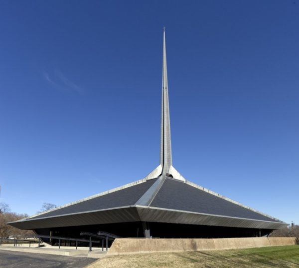 Retro Road Trip: Exploring Saarinen’s North Christian Church