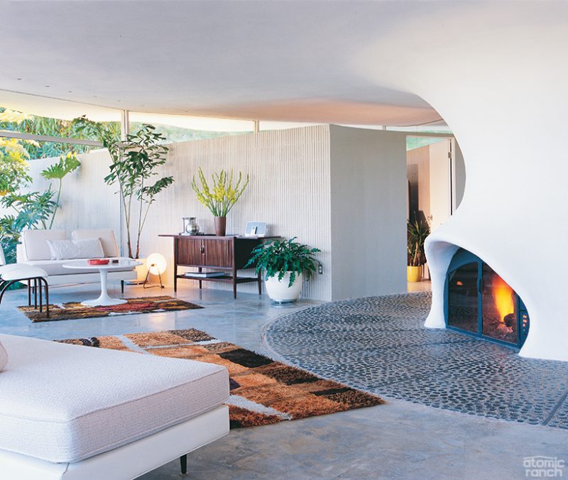Embrace Your Midcentury Circular Home with These 3 Tips