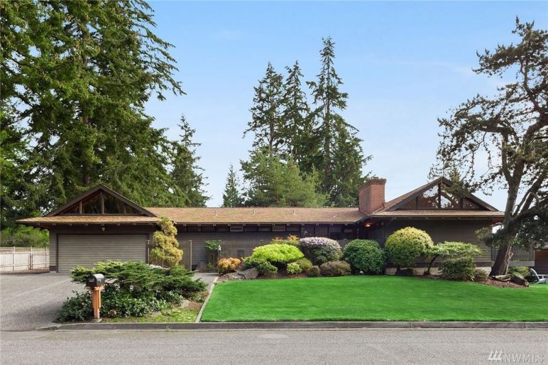 A Shockingly Well-Preserved Seattle Gem Is an Architectural Time Capsule