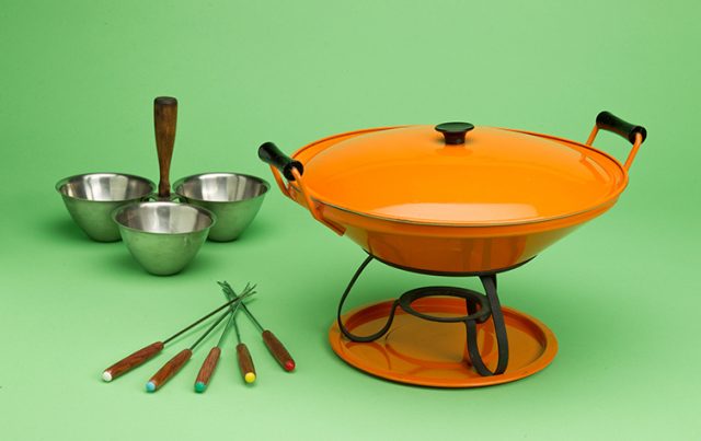 The Hows and Whats of Midcentury Kitchen Collectibles
