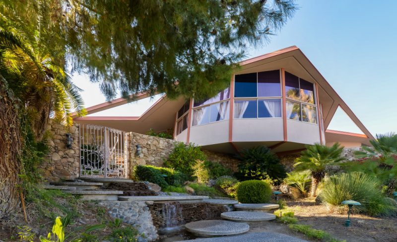 11 Truly Spectacular Mid Mod Front Yards - Atomic Ranch