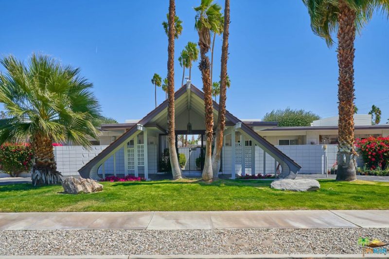 11 Truly Spectacular Mid Mod Front Yards - Atomic Ranch