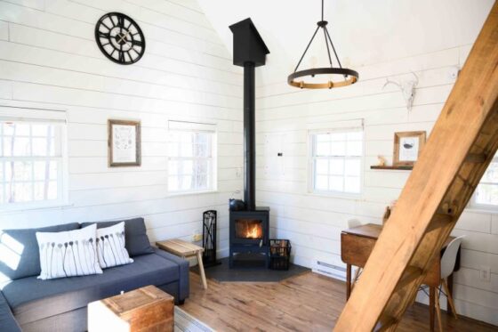 8 Mid Mod Airbnbs for the Holidays - Atomic Ranch
