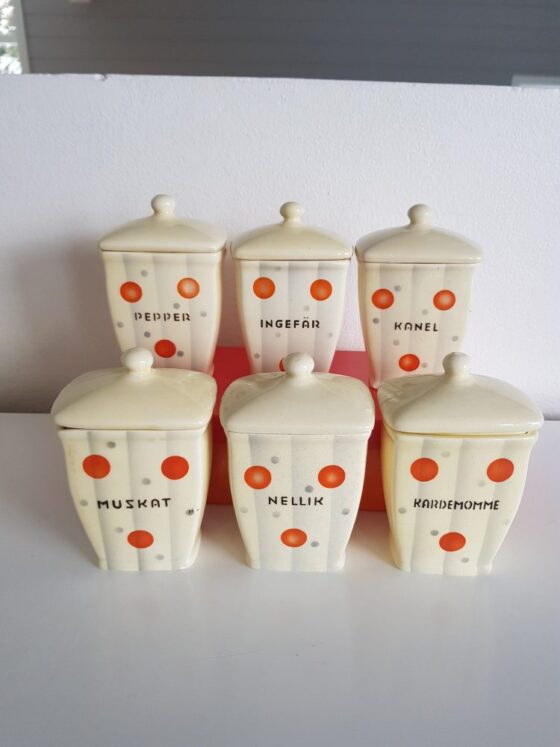 The Perfect Mid Mod Gifts For The Amateur Chef - Atomic Ranch