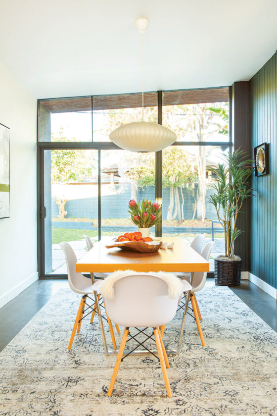 5 MCM Dining Rooms to Inspire You this Holiday Season - Atomic Ranch