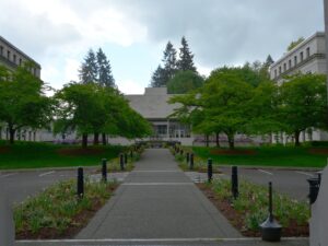 5 MCM Dining Rooms to Inspire You this Holiday Season - Home