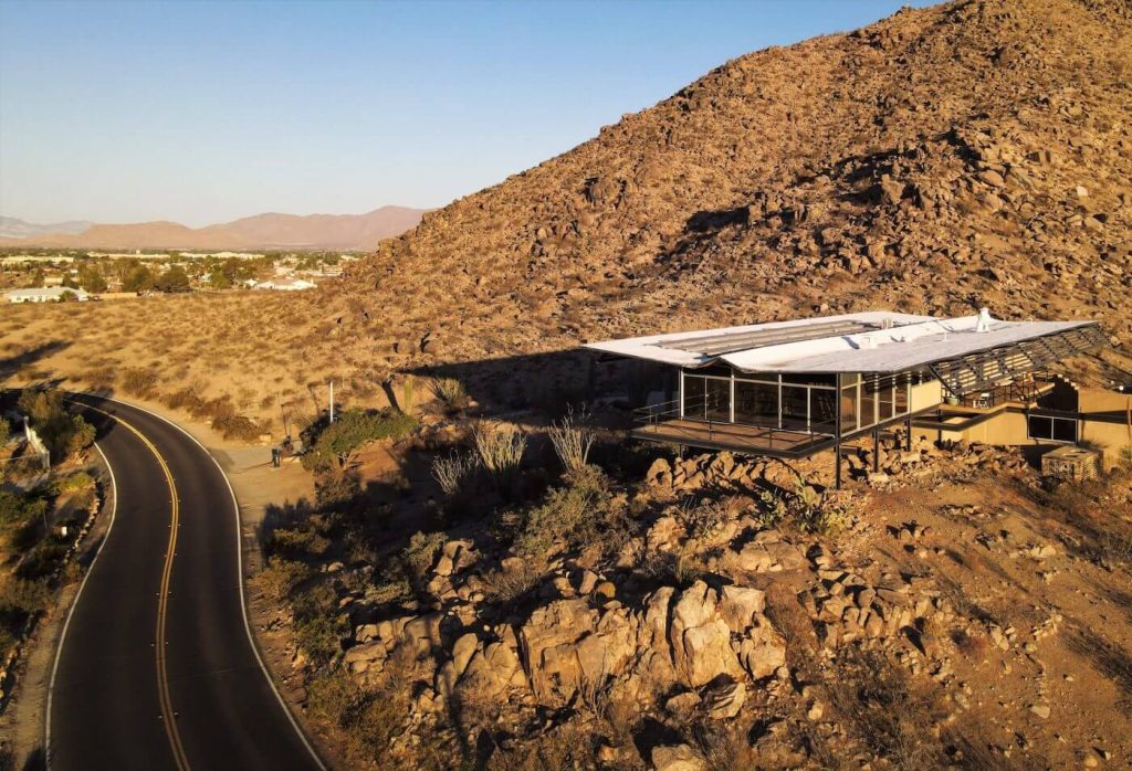 Unexpected Modern in Apple Valley - Atomic Ranch