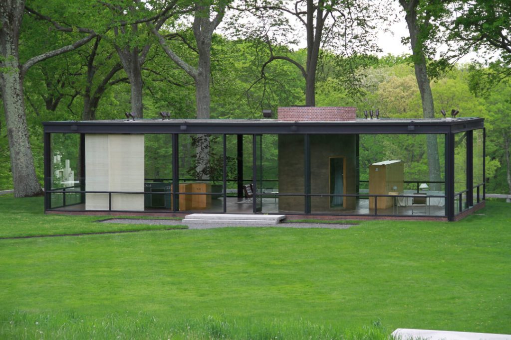 Beauty from Bleakness: Philip Johnson’s Glass House - Atomic Ranch