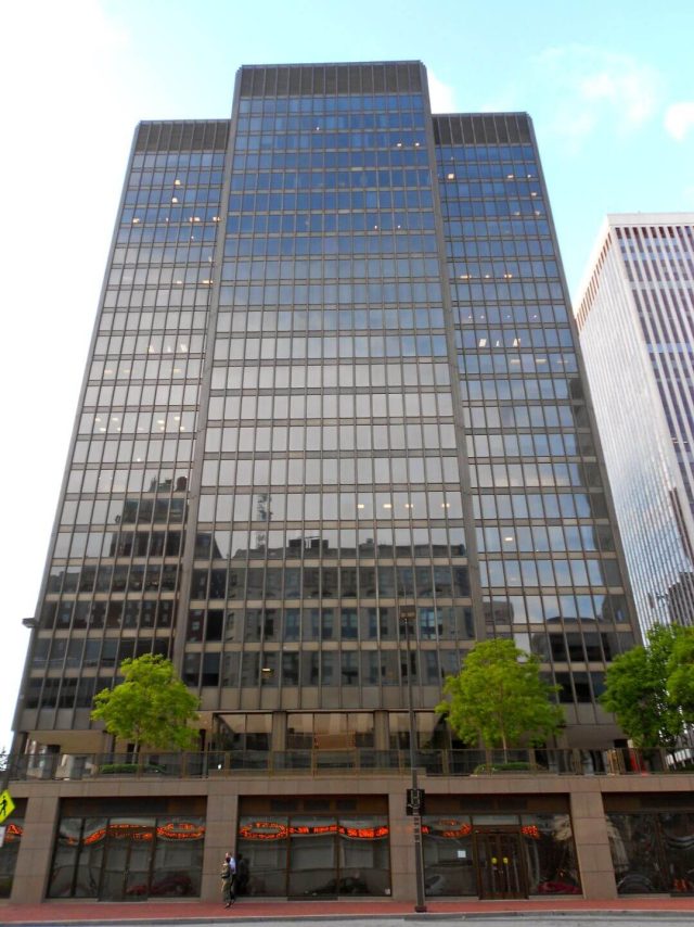 Take a Tour of Mies van der Rohe’s East Coast Buildings - Atomic Ranch