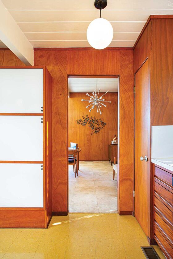 An Eichler Home Blended, Balanced and Bold - Atomic Ranch