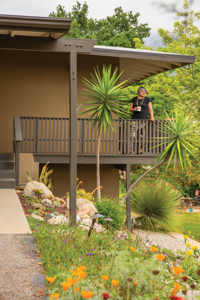 A 1960s MCM Home Goes from Bland to Bold! - Atomic Ranch