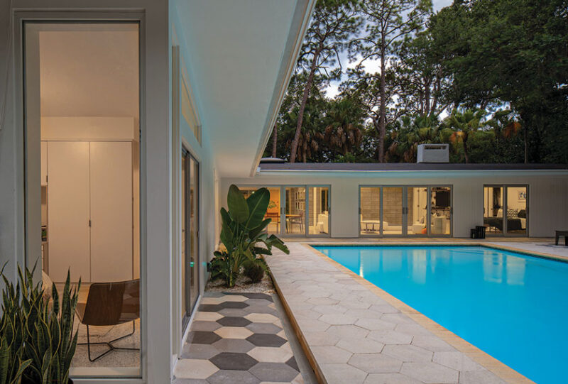 An MCM Forever Home in St. Petersburg, Florida - Atomic Ranch