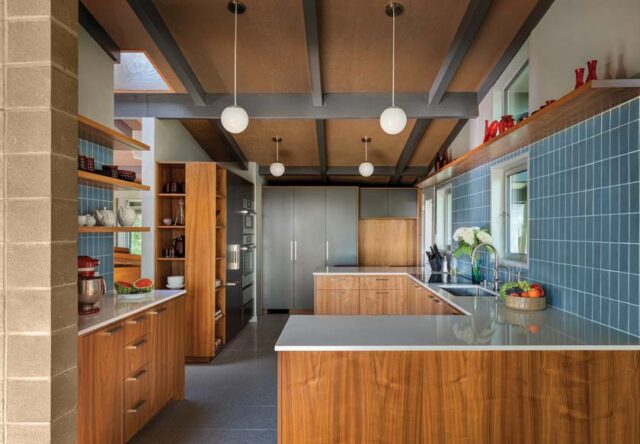 The Crowd Pleasing Pacific Northwest Modern Gem - Atomic Ranch