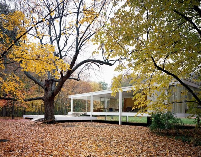 The Edith Farnsworth House: A Space for the Individual - Atomic Ranch