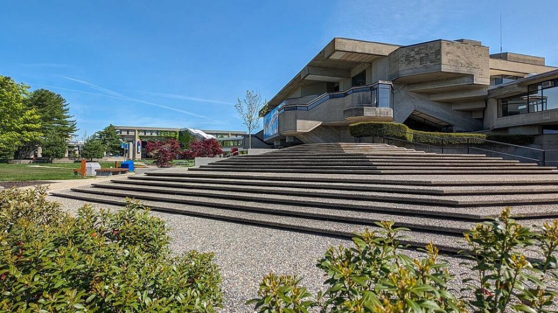 Paul Rudolph’s UMass Dartmouth: A Unified Core for Learning - Atomic Ranch