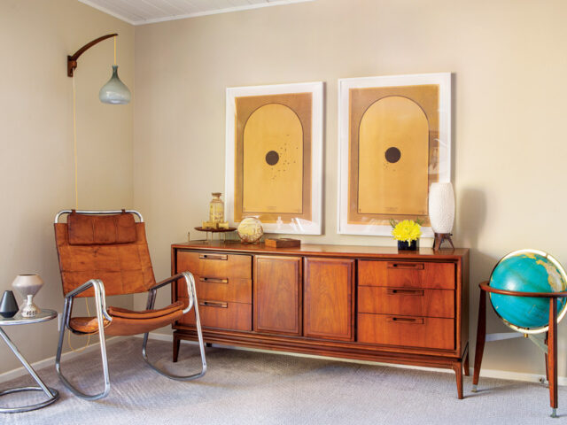 8 Inspiring MCM Living Rooms from Around the Web - Atomic Ranch